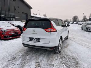 White Renault Grand Scenic 2020 in Taurage, with an engine capacity of 1.70 L and mileage of 215 thousand km for 7700 €, photo 8 on AUTOMOTO.COM.LV