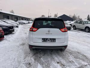 White Renault Grand Scenic 2020 in Taurage, with an engine capacity of 1.70 L and mileage of 215 thousand km for 7700 €, photo 9 on AUTOMOTO.COM.LV