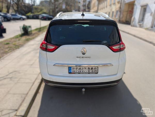 White Renault Grand Scenic 2020 in Vilnius, with an engine capacity of 1.70 L and mileage of 138 thousand km for 11999 €, photo 4 on AUTOMOTO.COM.LV