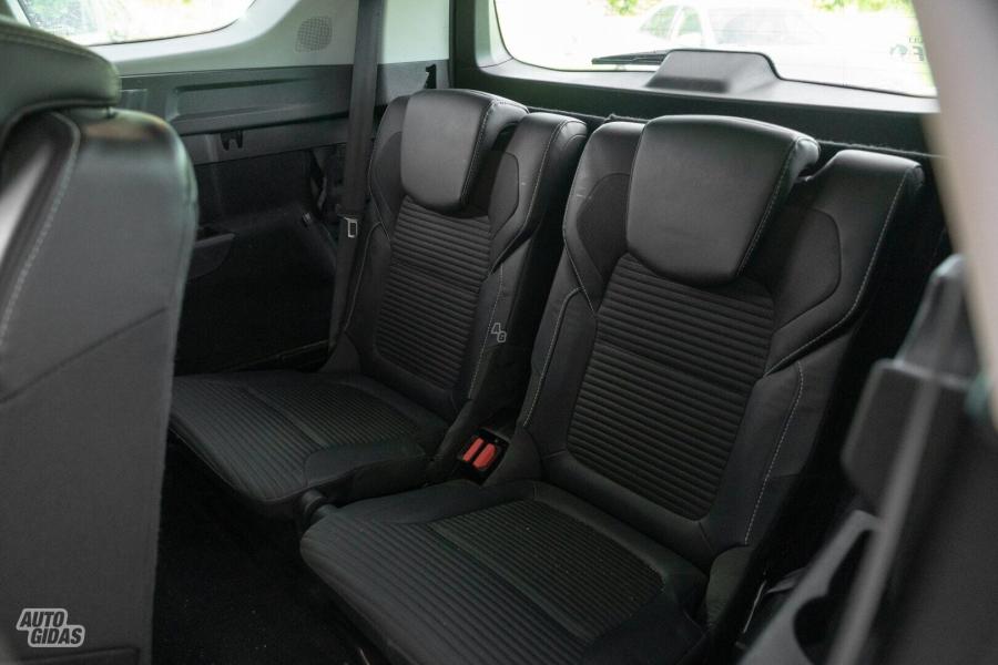 White Renault Grand Scenic 2020 in Vilnius, with an engine capacity of 1.80 L and mileage of 139 thousand km for 11900 €, photo 21 on AUTOMOTO.COM.LV