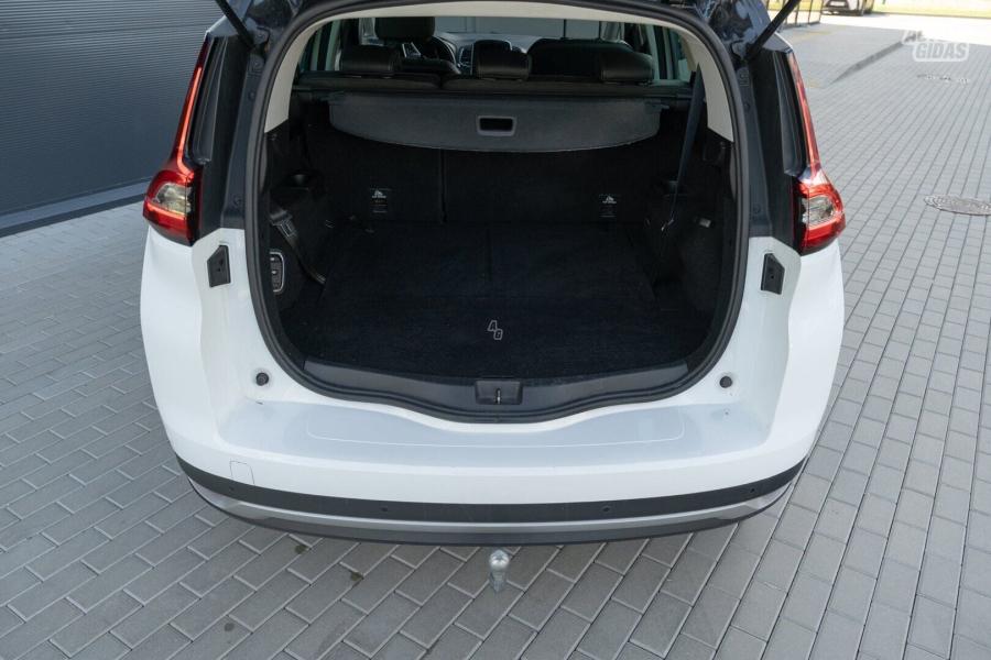 White Renault Grand Scenic 2020 in Vilnius, with an engine capacity of 1.80 L and mileage of 139 thousand km for 11900 €, photo 22 on AUTOMOTO.COM.LV