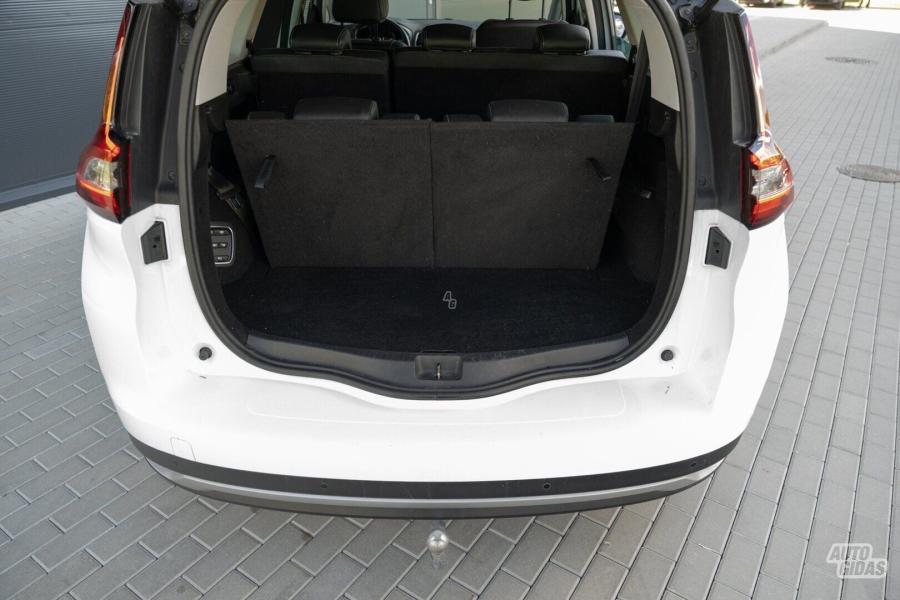 White Renault Grand Scenic 2020 in Vilnius, with an engine capacity of 1.80 L and mileage of 139 thousand km for 11900 €, photo 24 on AUTOMOTO.COM.LV