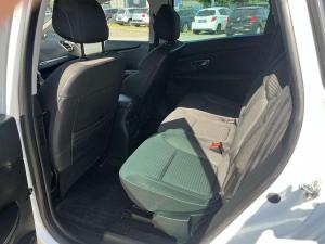 Balts Renault Grand Scenic 2020 Tauragė, ar dzinēja tilpumu 1.75 L un nobraukumu 237 tūkst. km par 7200 €, foto 14 vietnē AUTOMOTO.COM.LV
