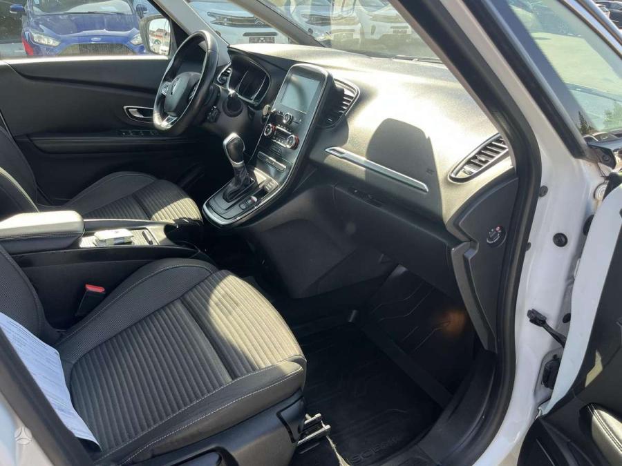 Balts Renault Grand Scenic 2020 Tauragė, ar dzinēja tilpumu 1.75 L un nobraukumu 237 tūkst. km par 7200 €, foto 19 vietnē AUTOMOTO.COM.LV