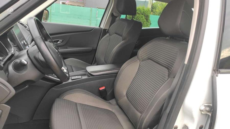 Balts Renault Grand Scenic 2020 Tauragė, ar dzinēja tilpumu 1.75 L un nobraukumu 366 tūkst. km par 6550 €, foto 8 vietnē AUTOMOTO.COM.LV