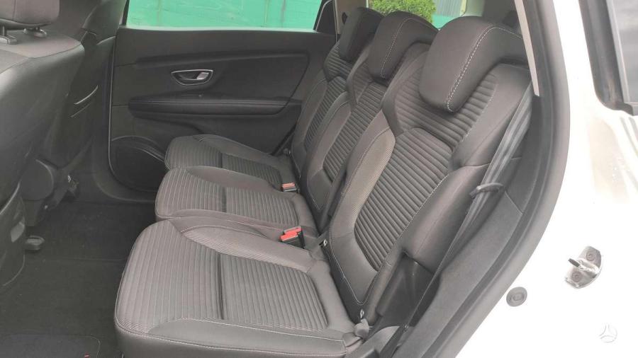 Balts Renault Grand Scenic 2021 Tauragė, ar dzinēja tilpumu 1.75 L un nobraukumu 366 tūkst. km par 6699 €, foto 12 vietnē AUTOMOTO.COM.LV