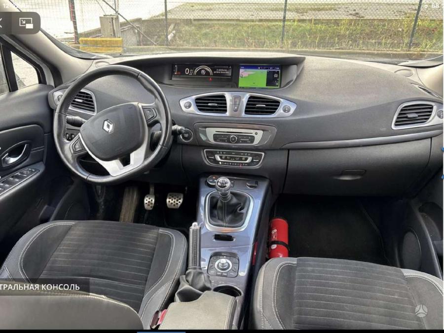 White Renault Grand Scenic 2014 in Vilnius, with an engine capacity of 1.46 L and mileage of 200 thousand km for 4570 €, photo 7 on AUTOMOTO.COM.LV