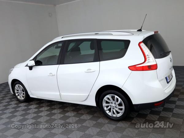 Balts Renault Grand Scenic 2013 Tallina, ar dzinēja tilpumu 1.50 L un nobraukumu 214 tūkst. km par 2499 €, foto 4 vietnē AUTOMOTO.COM.LV