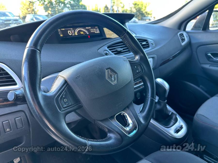 White Renault Grand Scenic 2013 in Tallinn, with an engine capacity of 1.50 L and mileage of 214 thousand km for 3999 €, photo 9 on AUTOMOTO.COM.LV