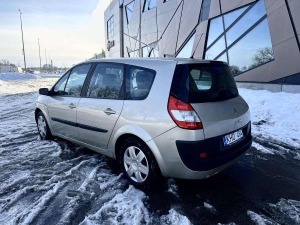 Dzeltens Renault Grand Scenic 2006 Šauļi, ar dzinēja tilpumu 1.87 L un nobraukumu 296 tūkst. km par 1000 €, foto 6 vietnē AUTOMOTO.COM.LV