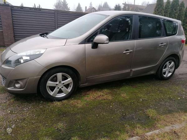 Dzeltens Renault Grand Scenic 2010 Marijampole, ar dzinēja tilpumu 1.60 L un nobraukumu 247 tūkst. km par 1800 €, foto 2 vietnē AUTOMOTO.COM.LV