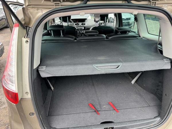 Dzeltens Renault Grand Scenic 2013 Kauņa, ar dzinēja tilpumu 1.60 L un nobraukumu 219 tūkst. km par 3100 €, foto 9 vietnē AUTOMOTO.COM.LV