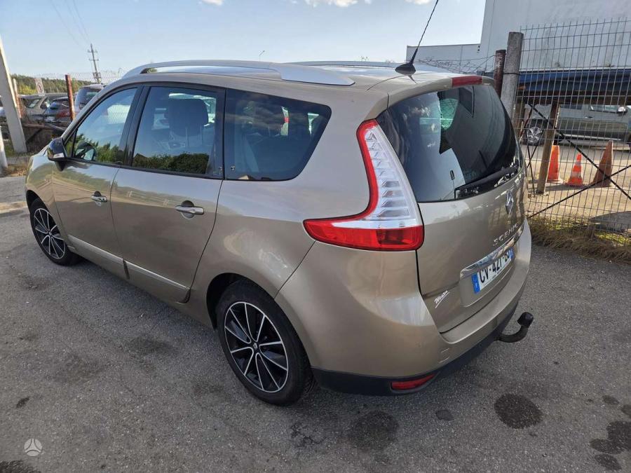 Yellow Renault Grand Scenic 2013 in Taurage, with an engine capacity of 1.46 L and mileage of 260 thousand km for 3950 €, photo 4 on AUTOMOTO.COM.LV