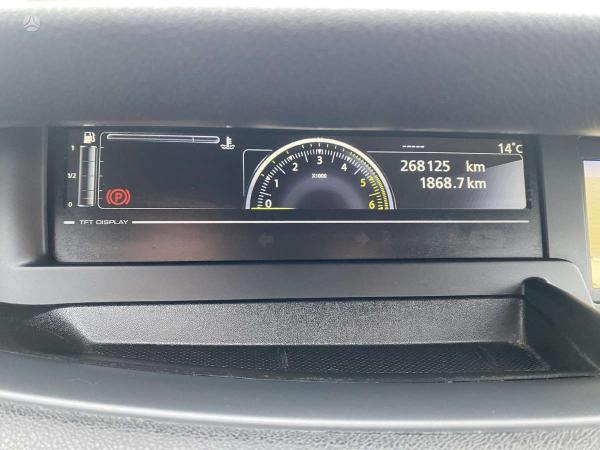 Yellow Renault Grand Scenic 2014 in Marijampole, with an engine capacity of 1.60 L and mileage of 268 thousand km for 4500 €, photo 11 on AUTOMOTO.COM.LV