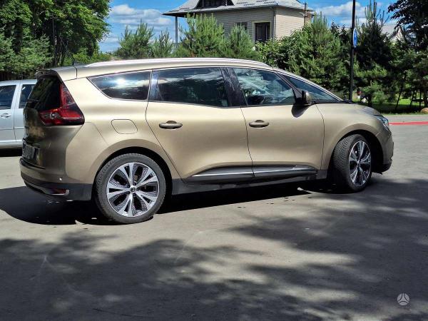 Yellow Renault Grand Scenic 2018 in Taurage, with an engine capacity of 1.50 L and mileage of 230 thousand km for 8499 €, photo 3 on AUTOMOTO.COM.LV