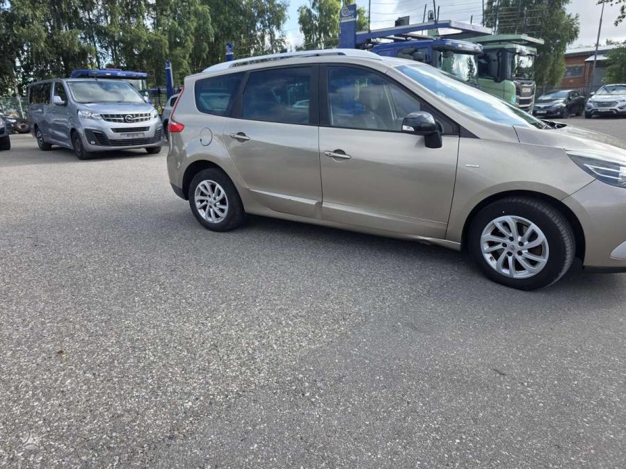Dzeltens Renault Grand Scenic 2015 Ukmergė, ar dzinēja tilpumu 1.46 L un nobraukumu 250 tūkst. km par 4000 €, foto 4 vietnē AUTOMOTO.COM.LV