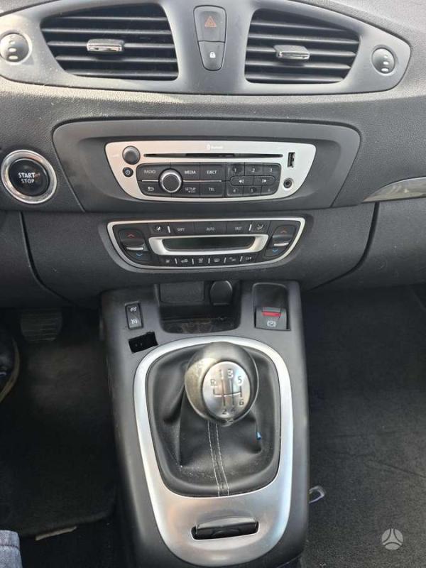 Dzeltens Renault Grand Scenic 2015 Ukmergė, ar dzinēja tilpumu 1.46 L un nobraukumu 250 tūkst. km par 4000 €, foto 10 vietnē AUTOMOTO.COM.LV