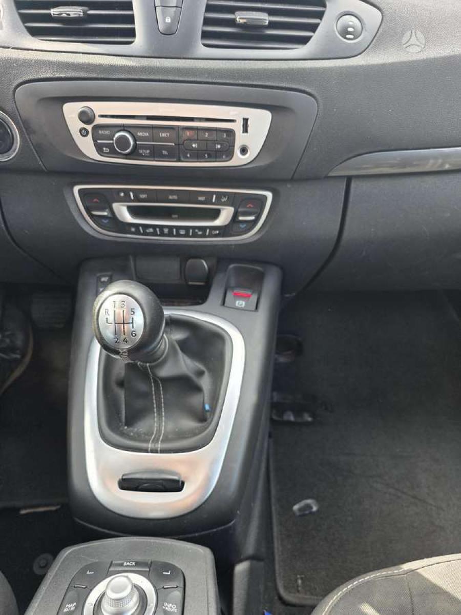 Dzeltens Renault Grand Scenic 2015 Ukmergė, ar dzinēja tilpumu 1.46 L un nobraukumu 250 tūkst. km par 4000 €, foto 13 vietnē AUTOMOTO.COM.LV