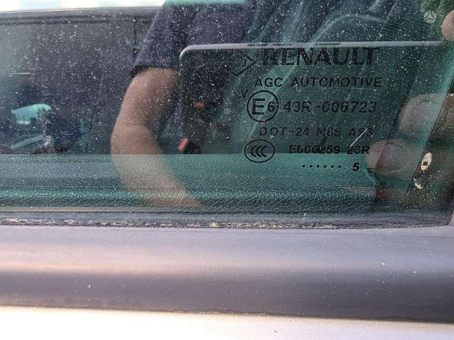 Dzeltens Renault Grand Scenic 2015 Ukmergė, ar dzinēja tilpumu 1.46 L un nobraukumu 250 tūkst. km par 4000 €, foto 14 vietnē AUTOMOTO.COM.LV