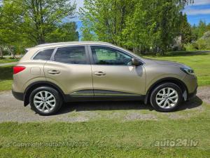 Beige Renault Kadjar 2016 in Parnu, with an engine capacity of 1.20 L and mileage of 128 thousand km for 8490 €, photo 3 on AUTOMOTO.COM.LV