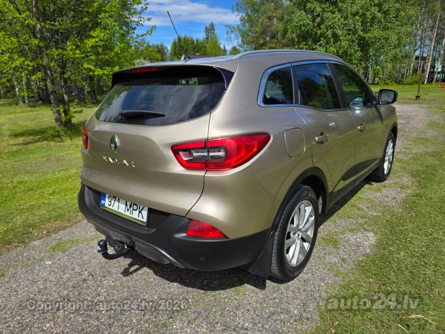 Beige Renault Kadjar 2016 in Parnu, with an engine capacity of 1.20 L and mileage of 128 thousand km for 8490 €, photo 4 on AUTOMOTO.COM.LV