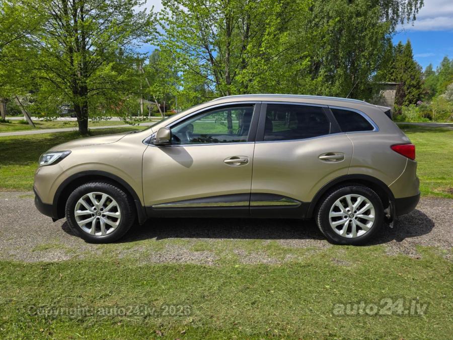 Beige Renault Kadjar 2016 in Parnu, with an engine capacity of 1.20 L and mileage of 128 thousand km for 8490 €, photo 8 on AUTOMOTO.COM.LV
