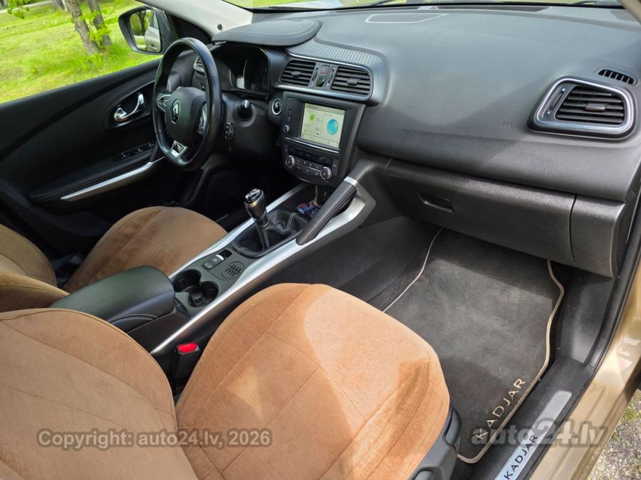 Beige Renault Kadjar 2016 in Parnu, with an engine capacity of 1.20 L and mileage of 128 thousand km for 8490 €, photo 17 on AUTOMOTO.COM.LV