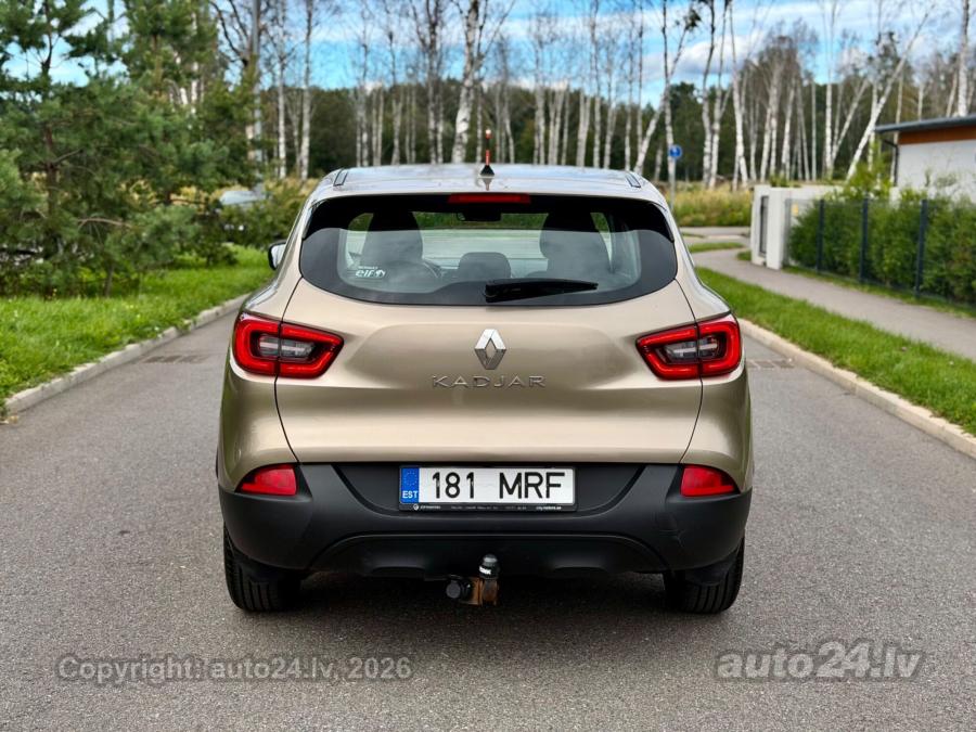 Beige Renault Kadjar 2017 in Tallinn, with an engine capacity of 1.20 L and mileage of 139 thousand km for 7490 €, photo 7 on AUTOMOTO.COM.LV
