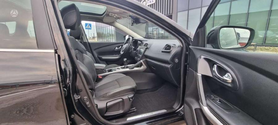 Black Renault Kadjar 2015 in Siauliai, with an engine capacity of 1.60 L and mileage of 183 thousand km for 8900 €, photo 21 on AUTOMOTO.COM.LV