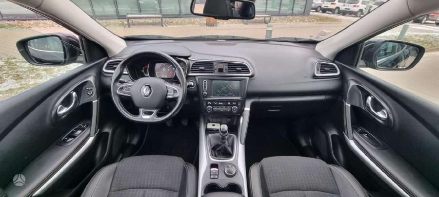Melns Renault Kadjar 2015 Šauļi, ar dzinēja tilpumu 1.60 L un nobraukumu 183 tūkst. km par 8750 €, foto 12 vietnē AUTOMOTO.COM.LV