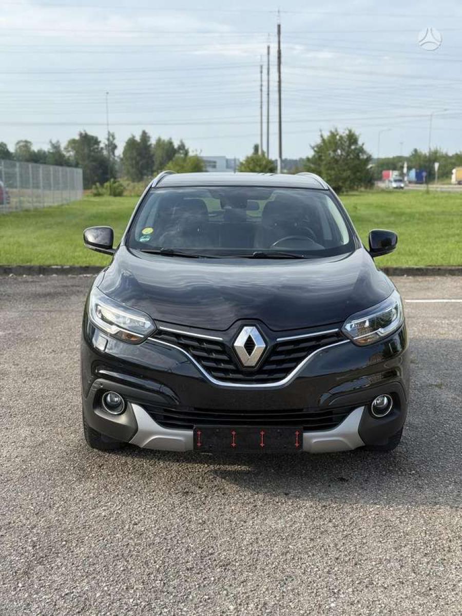 Black Renault Kadjar 2015 in Vilnius, with an engine capacity of 1.46 L and mileage of 240 thousand km for 7700 €, photo 3 on AUTOMOTO.COM.LV