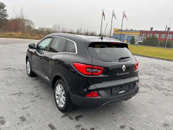Melns Renault Kadjar 2016 Telšiai, ar dzinēja tilpumu 1.46 L un nobraukumu 251 tūkst. km par 8500 €, foto 3 vietnē AUTOMOTO.COM.LV