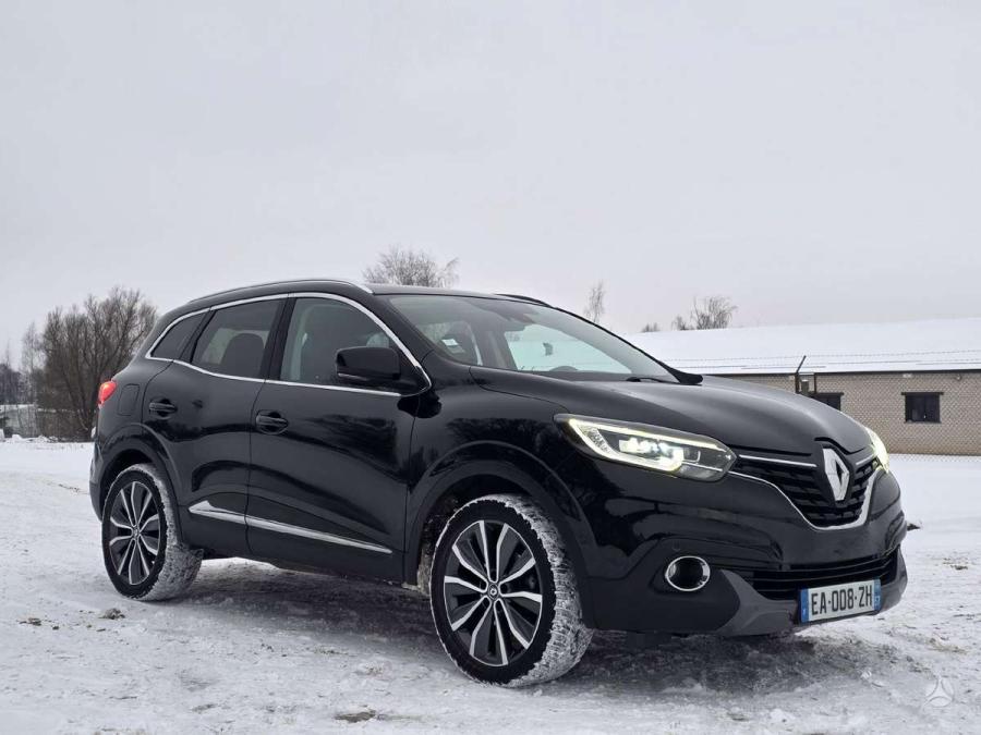 Black Renault Kadjar 2016 in Taurage, with an engine capacity of 1.60 L and mileage of 175 thousand km for 8700 €, photo 1 on AUTOMOTO.COM.LV