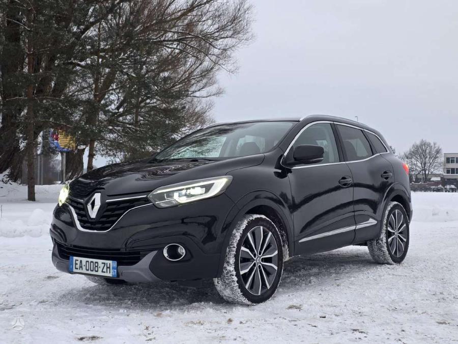Black Renault Kadjar 2016 in Taurage, with an engine capacity of 1.60 L and mileage of 175 thousand km for 8700 €, photo 2 on AUTOMOTO.COM.LV