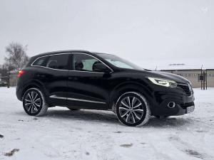 Black Renault Kadjar 2016 in Taurage, with an engine capacity of 1.60 L and mileage of 175 thousand km for 8700 €, photo 3 on AUTOMOTO.COM.LV