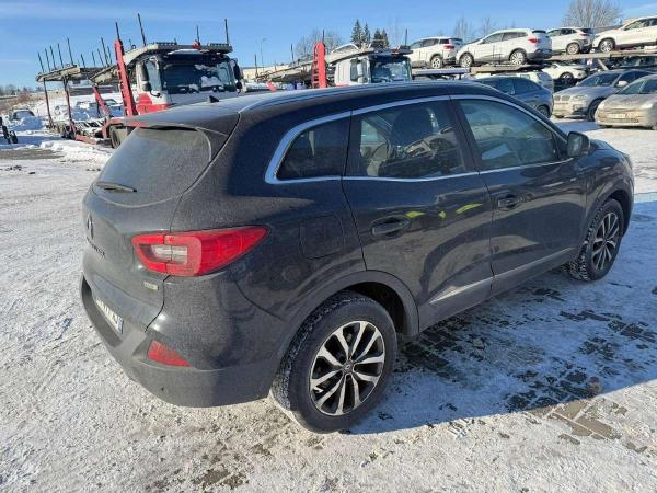 Melns Renault Kadjar 2016 Tauragė, ar dzinēja tilpumu 1.46 L un nobraukumu 200 tūkst. km par 7200 €, foto 2 vietnē AUTOMOTO.COM.LV