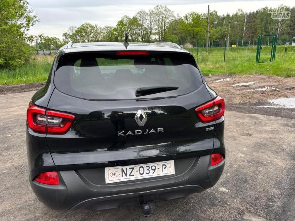 Black Renault Kadjar 2016 in Kaunas, with an engine capacity of 1.50 L and mileage of 287 thousand km for 8500 €, photo 8 on AUTOMOTO.COM.LV