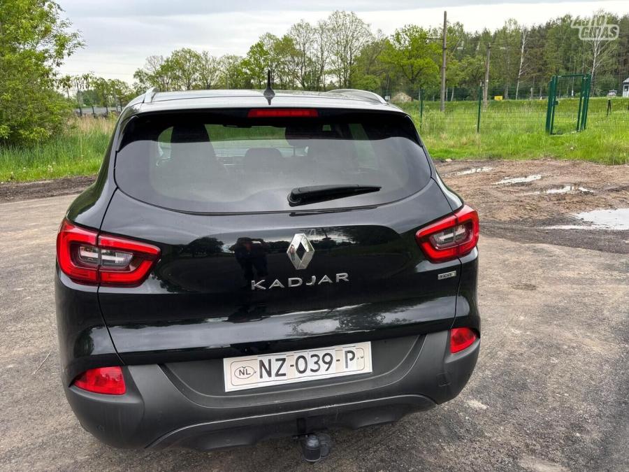 Black Renault Kadjar 2016 in Kaunas, with an engine capacity of 1.50 L and mileage of 287 thousand km for 8500 €, photo 9 on AUTOMOTO.COM.LV