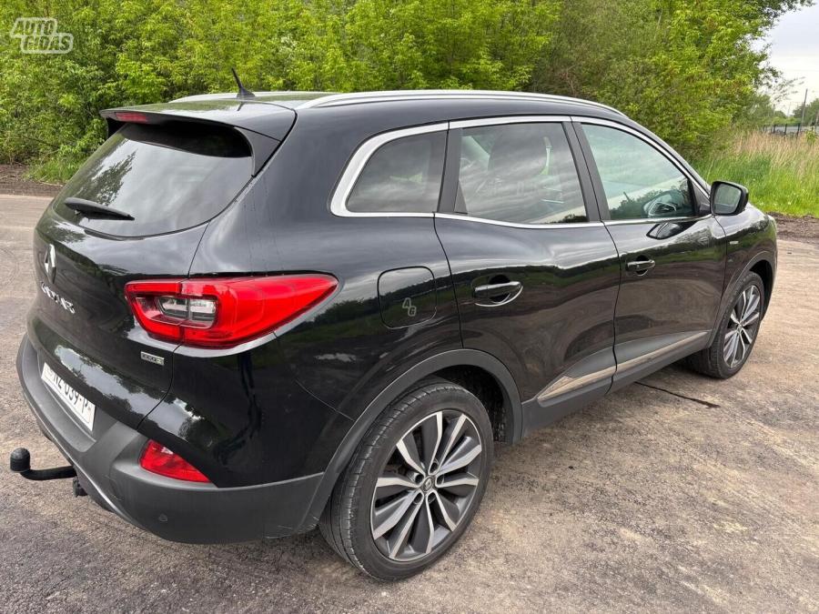 Black Renault Kadjar 2016 in Kaunas, with an engine capacity of 1.50 L and mileage of 287 thousand km for 8500 €, photo 10 on AUTOMOTO.COM.LV