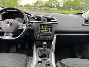 Black Renault Kadjar 2016 in Kaunas, with an engine capacity of 1.50 L and mileage of 287 thousand km for 8500 €, photo 13 on AUTOMOTO.COM.LV