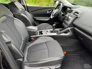 Black Renault Kadjar 2016 in Kaunas, with an engine capacity of 1.50 L and mileage of 287 thousand km for 8500 €, photo 14 on AUTOMOTO.COM.LV