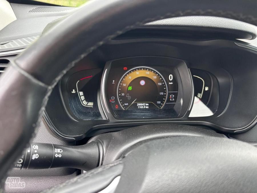 Black Renault Kadjar 2016 in Kaunas, with an engine capacity of 1.50 L and mileage of 287 thousand km for 8500 €, photo 17 on AUTOMOTO.COM.LV