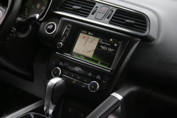 Черный Рено Kadjar 2016 в Рига, объемом двигателя 1.50 л и пробегом 192 тыс. км за 9990 €, фото 9 на AUTOMOTO.COM.LV