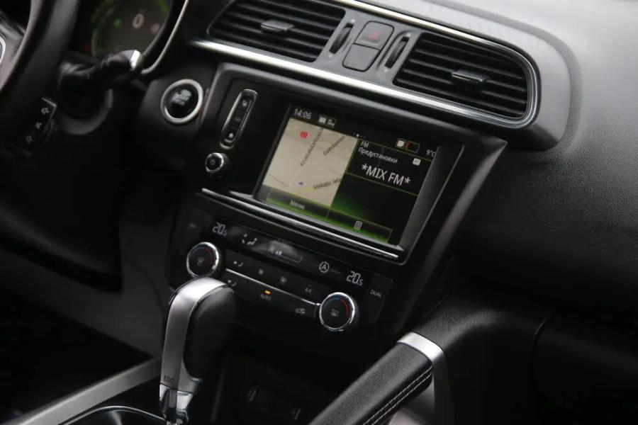 Black Renault Kadjar 2016 in Riga, with an engine capacity of 1.50 L and mileage of 192 thousand km for 9990 €, photo 10 on AUTOMOTO.COM.LV