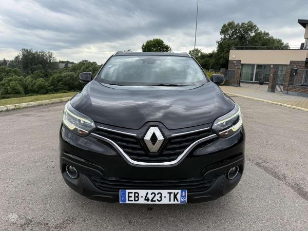 Black Renault Kadjar 2016 in Taurage, with an engine capacity of 1.20 L and mileage of 130 thousand km for 7900 €, photo 3 on AUTOMOTO.COM.LV
