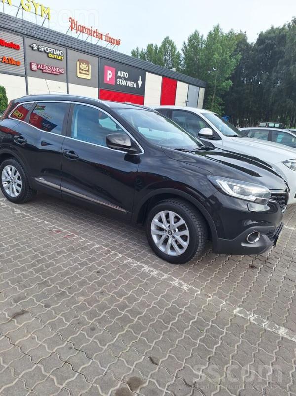 Melns Renault Kadjar 2016 Rīga, ar dzinēja tilpumu 1.50 L un nobraukumu 224 tūkst. km par 8800 €, foto 2 vietnē AUTOMOTO.COM.LV