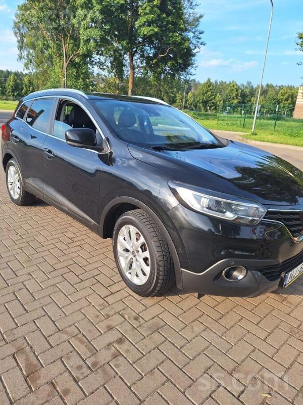 Melns Renault Kadjar 2016 Rīga, ar dzinēja tilpumu 1.50 L un nobraukumu 224 tūkst. km par 8800 €, foto 5 vietnē AUTOMOTO.COM.LV