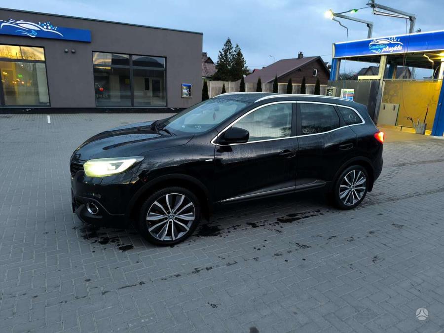 Melns Renault Kadjar 2016 Tauragė, ar dzinēja tilpumu 0.00 L un nobraukumu 249 tūkst. km par 8350 €, foto 1 vietnē AUTOMOTO.COM.LV