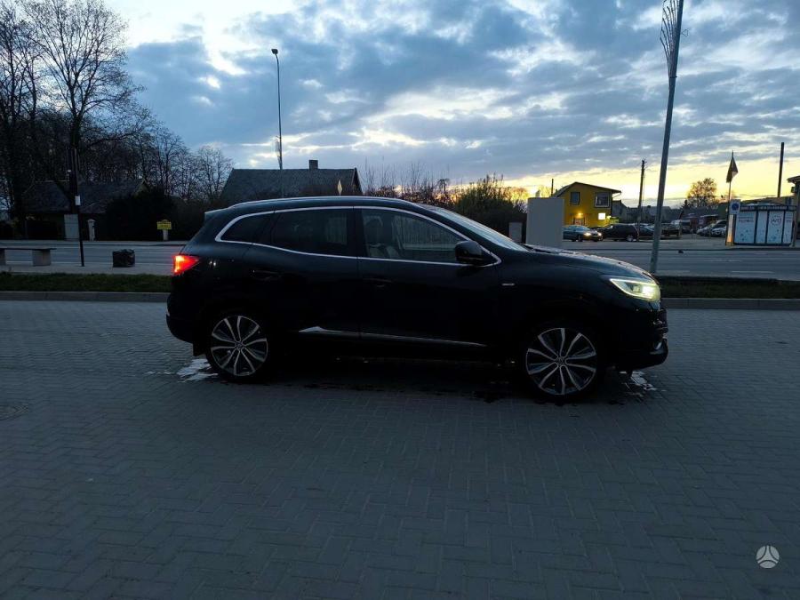 Melns Renault Kadjar 2016 Tauragė, ar dzinēja tilpumu 0.00 L un nobraukumu 249 tūkst. km par 8350 €, foto 6 vietnē AUTOMOTO.COM.LV