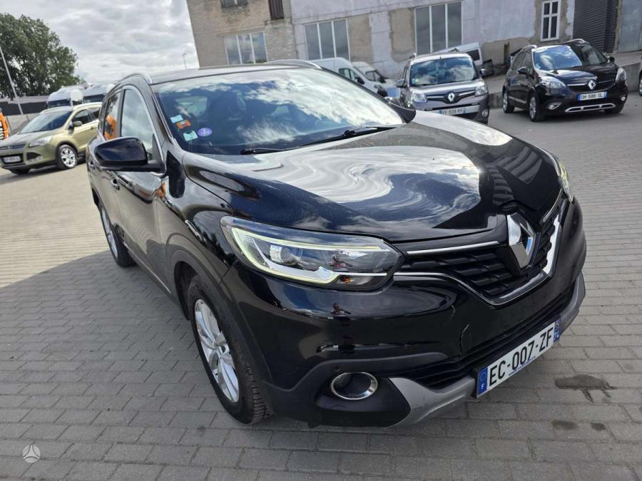 Melns Renault Kadjar 2016 Tauragė, ar dzinēja tilpumu 1.20 L un nobraukumu 150 tūkst. km par 7000 €, foto 8 vietnē AUTOMOTO.COM.LV
